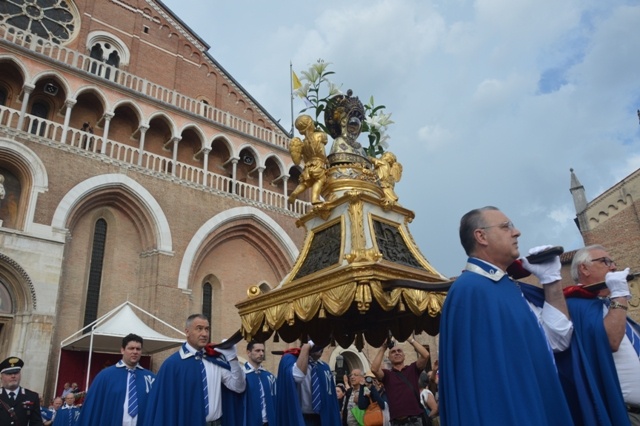 12 e 13 giugno, le processioni del Santo a Padova | Messaggero di Sant ...